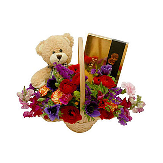 Classic Teddy Bear Basket oman | Gift Classic Teddy Bear Basket- FNP