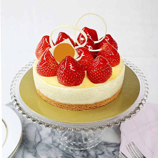 Yummy Strawberry Chiboust Cake philippines | Gift Yummy Strawberry ...