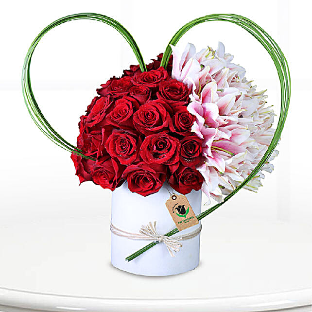 Red Roses Pink Lilies Arrangement qatar | Gift Red Roses Pink Lilies ...