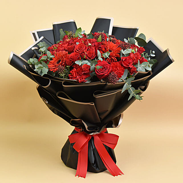 Joyful Red bouquet qatar | Gift Joyful Red bouquet- FNP