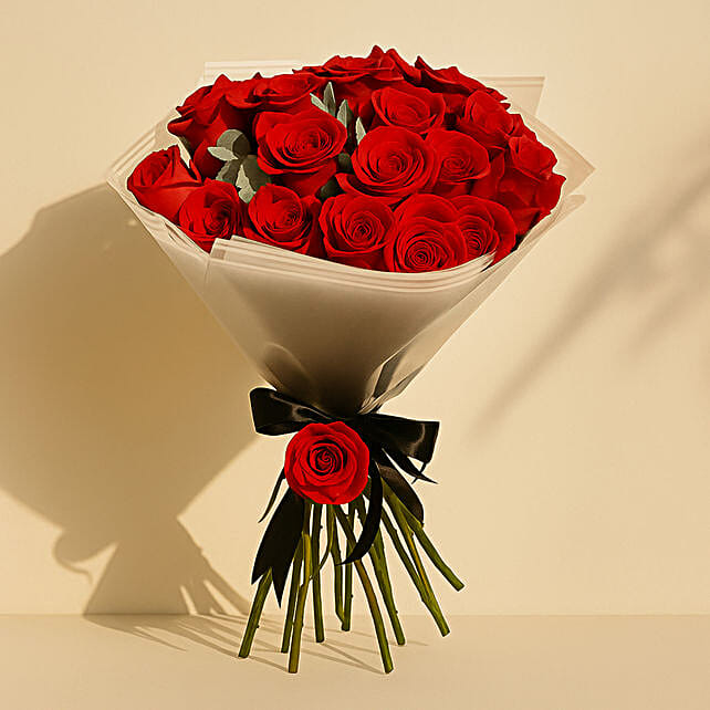 Timeless 20 Red Roses Bouquet qatar | Gift Timeless 20 Red Roses ...