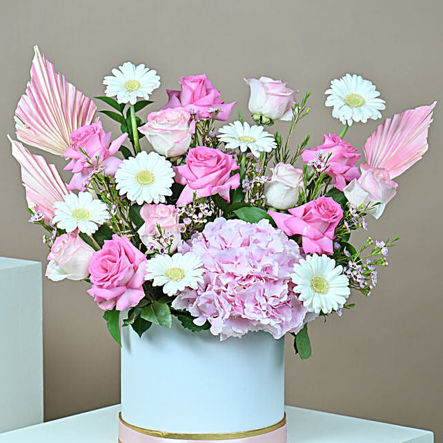 Dazzling Flower Arrangement qatar | Gift Dazzling Flower Arrangement- FNP