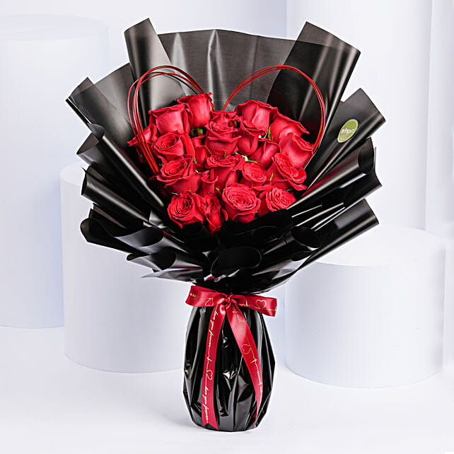 Endless Love Red Roses Bouquet qatar | Gift Endless Love Red Roses ...