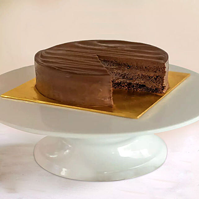 5in Round Mud Fudge Cake singapore | Gift 5in Round Mud Fudge Cake- FNP