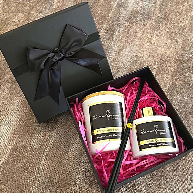 White Signature Candle & Diffuser Gift Box singapore | Gift White ...