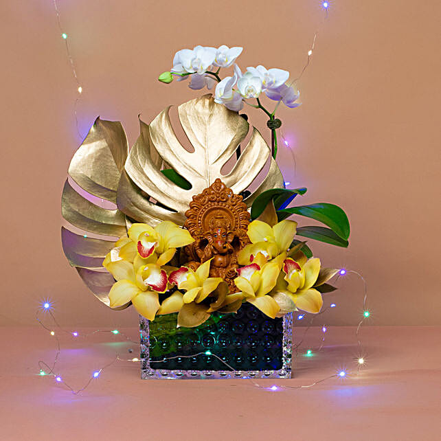 Festive Vibe Floral Vase N Ganesha Idol Combo singapore | Gift Festive ...