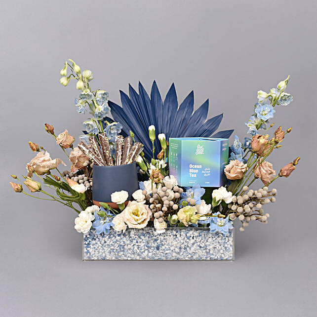 Blue Ocean Combo Tray uae | Gift Blue Ocean Combo Tray- FNP