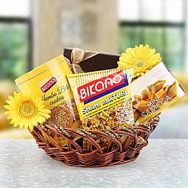 A Yellow Treat uae | Gift A Yellow Treat- FNP