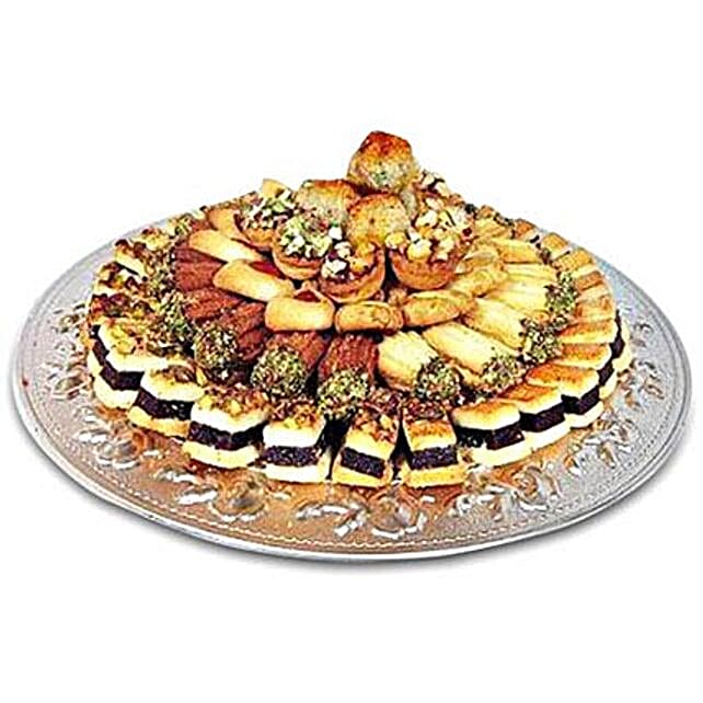 Pettifor in a Tray uae | Gift Pettifor in a Tray- FNP