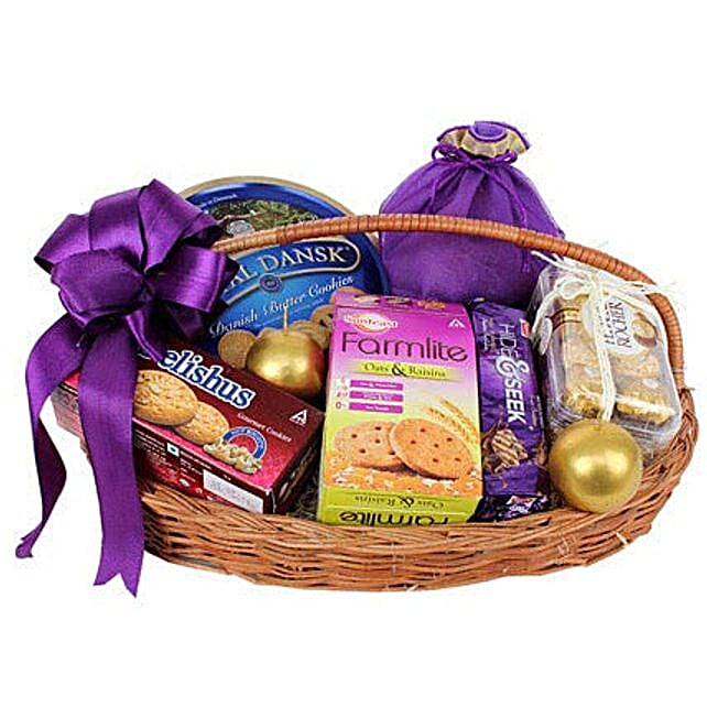 Savory Delight Basket UAE uae | Gift Savory Delight Basket UAE- FNP