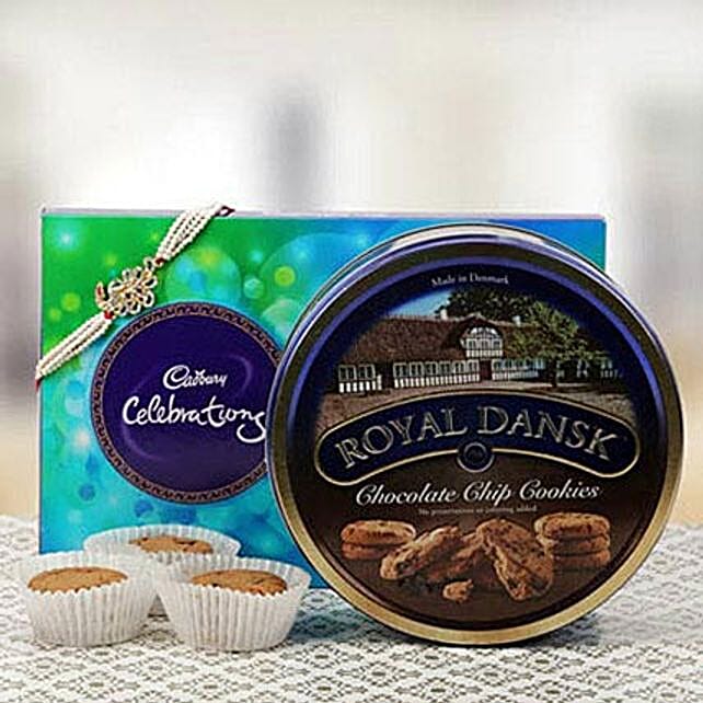Delectable cookies combo uae | Gift Delectable cookies combo- FNP