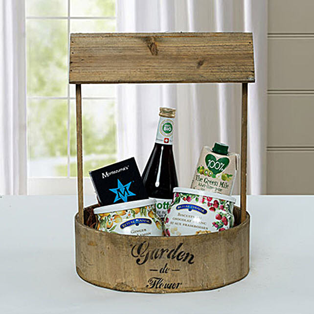 Hamper Of Cookies N Juice uae | Gift Hamper Of Cookies N Juice- FNP