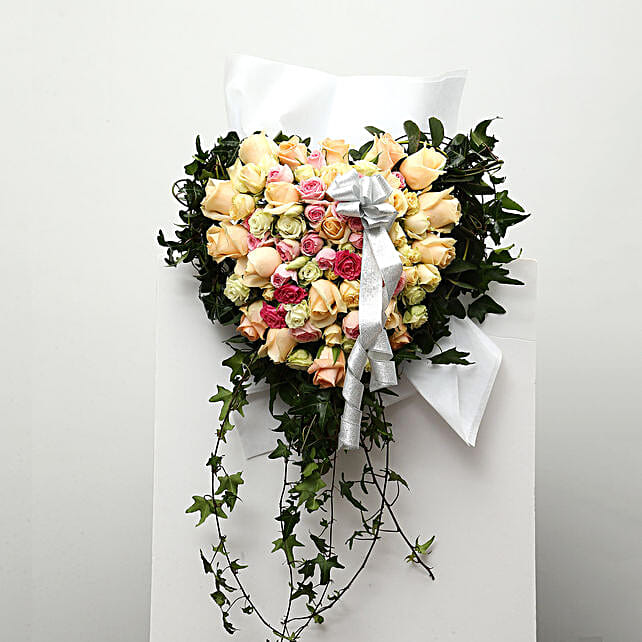 Heart Shaped Roses Arrangement uae | Gift Heart Shaped Roses ...