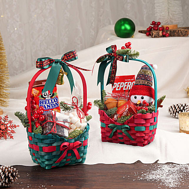 2 In 1 Mini Christmas Basket uae | Gift 2 In 1 Mini Christmas Basket- FNP