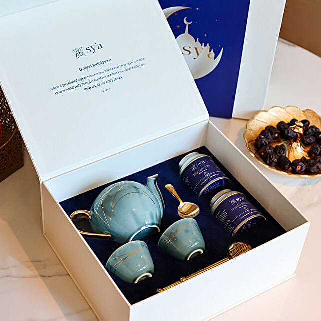 Royal Xl Box With Green Teas uae | Gift Royal Xl Box With Green Teas- FNP