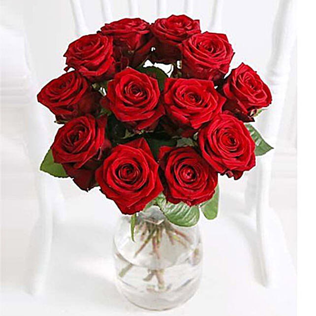 A Dozen Luxury Red Roses uk | Gift A Dozen Luxury Red Roses- FNP