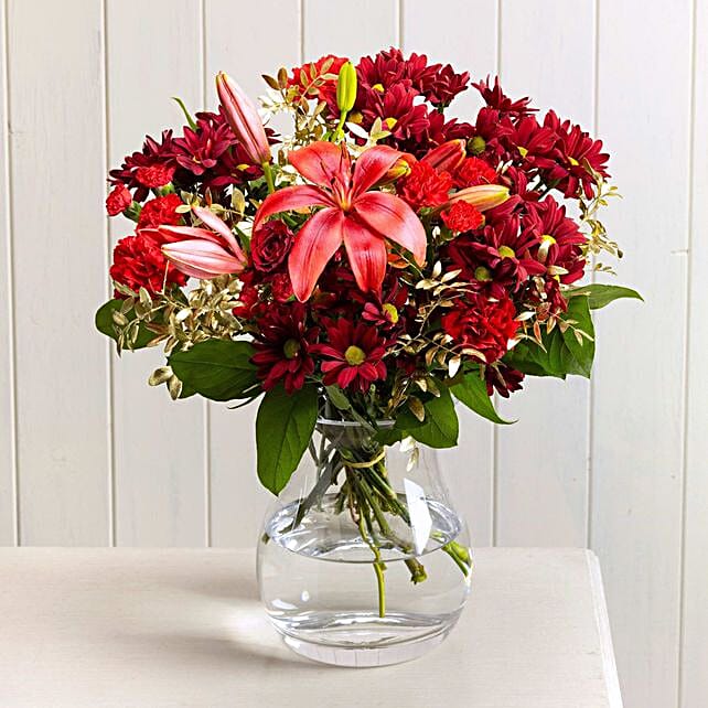 Red Mistletoe Floral Bouquet uk | Gift Red Mistletoe Floral Bouquet- FNP