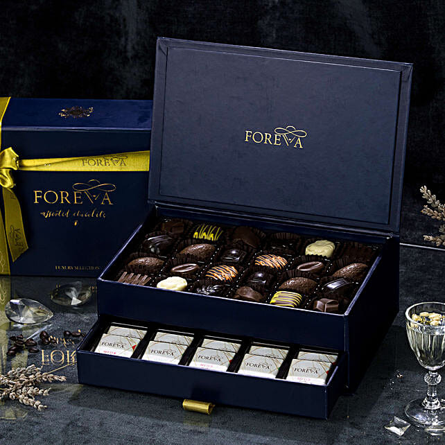 Foreva Luxurious Chocolate And Neapolitan Selection uk | Gift Foreva ...