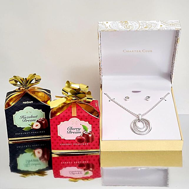 Stunning Pendant Gift Set usa | Gift Stunning Pendant Gift Set- FNP