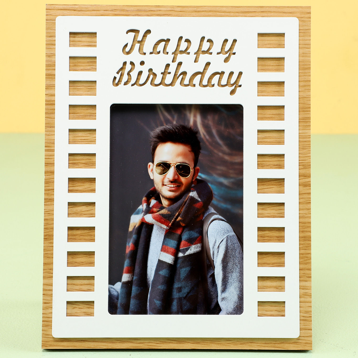 Buy/Send Birthday Wishes Photo Frame Online- Ferns N Petals