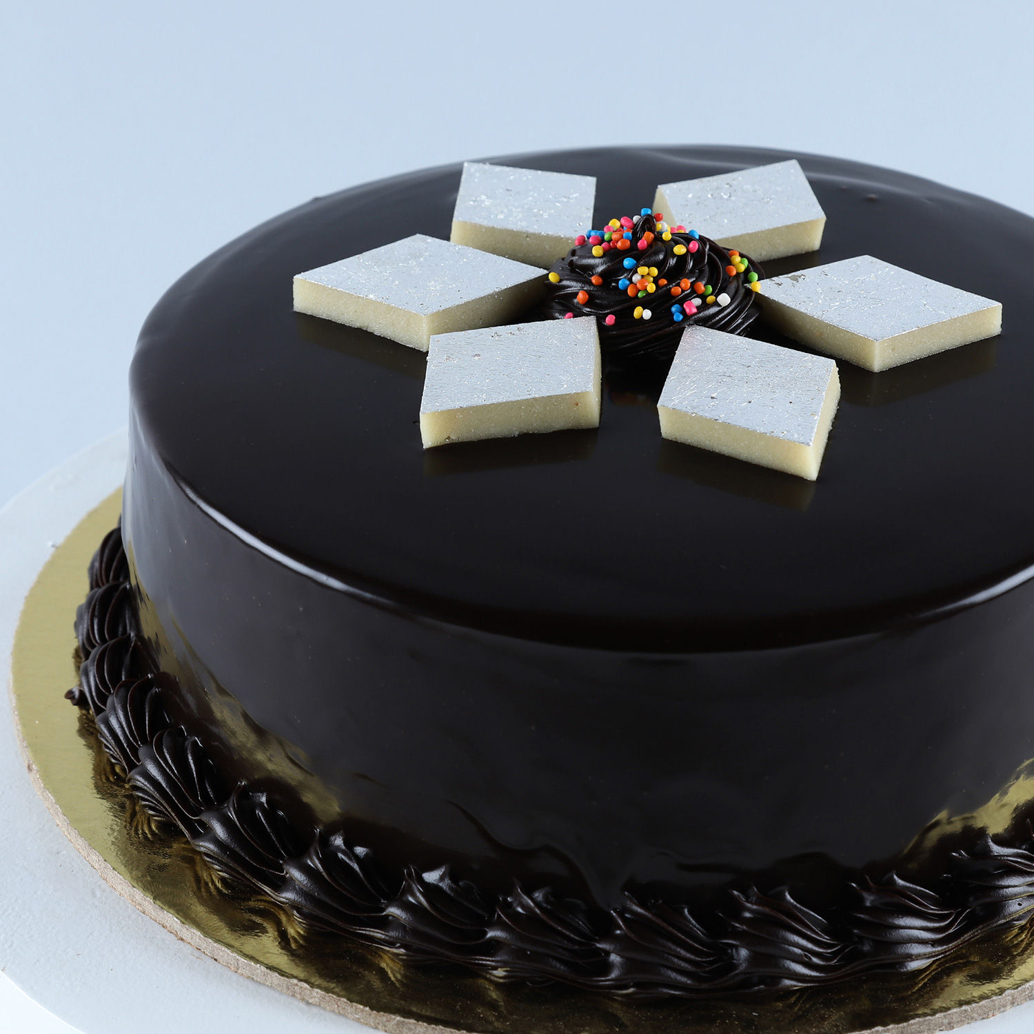 Buy/Send Chocolate Kaju Katli Cake- Half Kg Online- Ferns N Petals