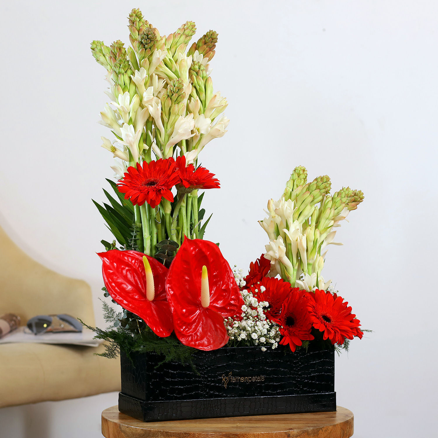 Buy/Send Beautiful Flowers Arrangement In Black FNP Box Online- Ferns N ...