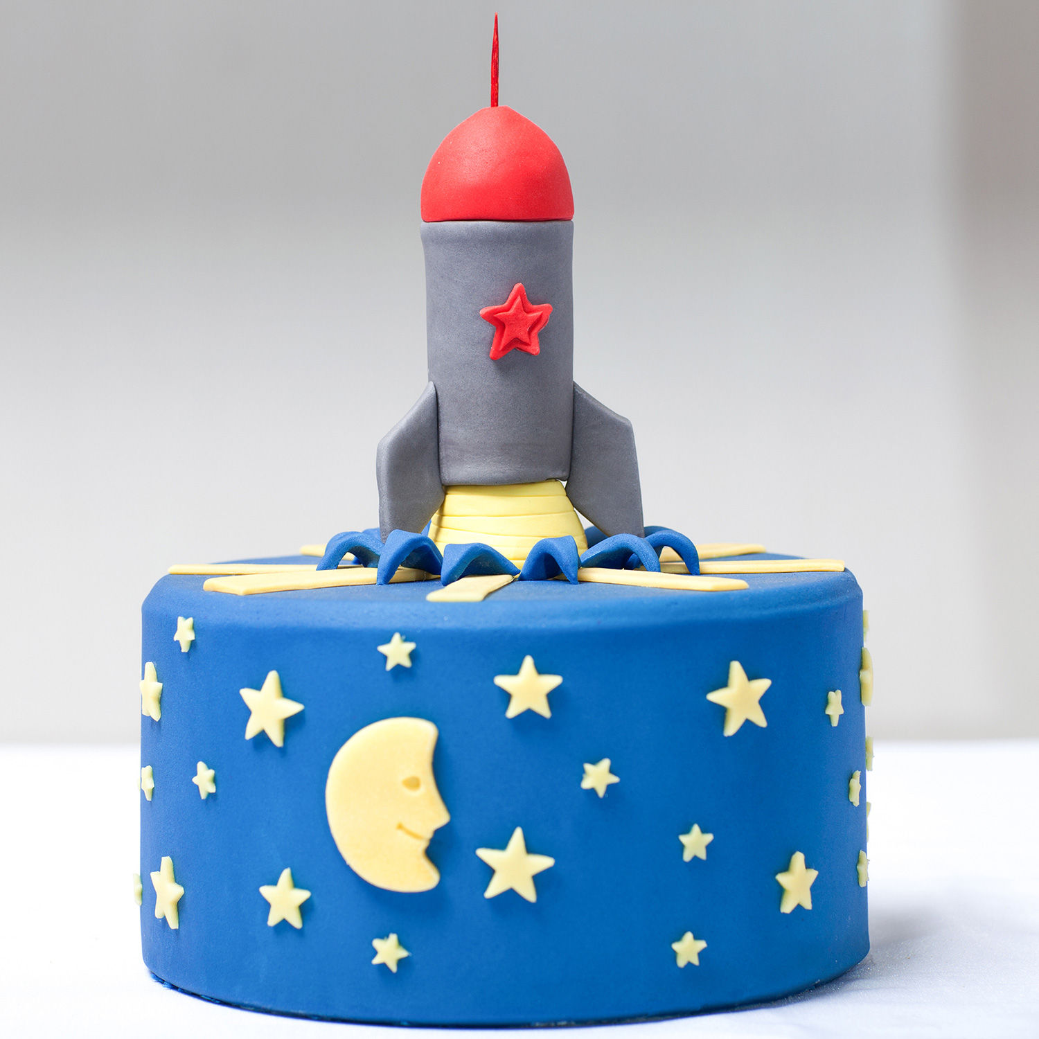 Buy/Send Designer Space Rocket Chocolate Cake 1.5 Kg Online- Ferns N Petals